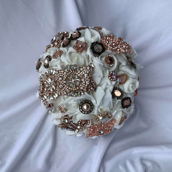 Hand Crafted | Accessories | Small Bedazzled Bouquet Flower Girl ...